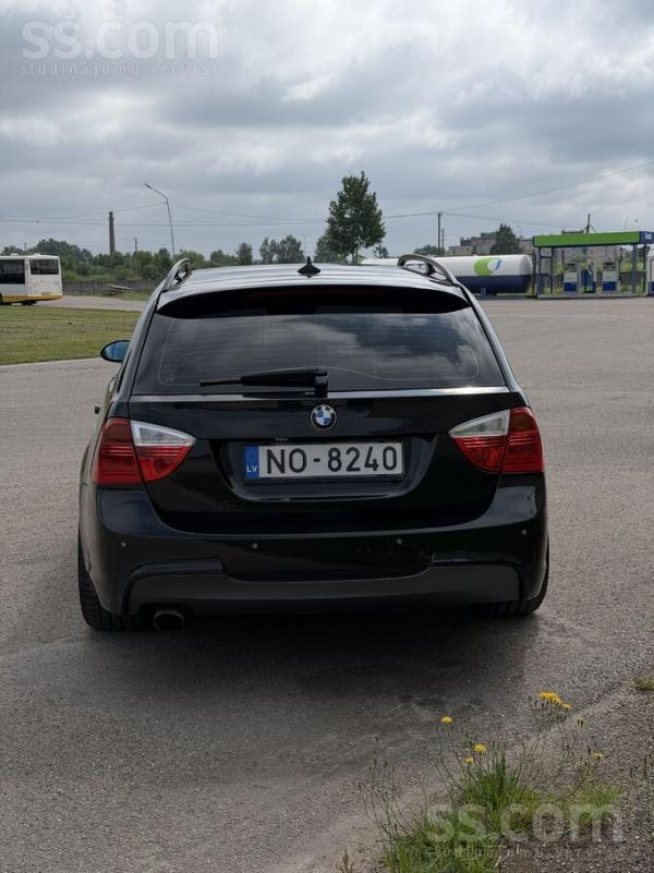 Melns BMW 320 2007 Jelgava, ar dzinēja tilpumu 2.00 L un nobraukumu 362 tūkst. km par 5400 €, foto 5 vietnē AUTOMOTO.COM.LV