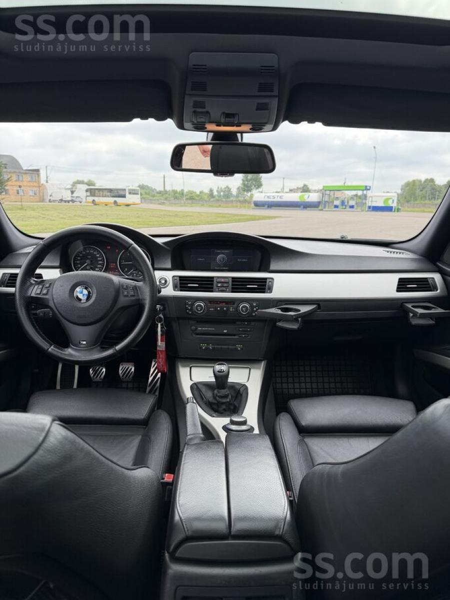 Melns BMW 320 2007 Jelgava, ar dzinēja tilpumu 2.00 L un nobraukumu 362 tūkst. km par 5400 €, foto 13 vietnē AUTOMOTO.COM.LV