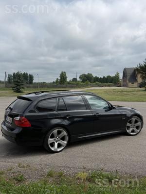 Melns BMW 320 2007 Jelgava, ar dzinēja tilpumu 2.00 L un nobraukumu 362 tūkst. km par 5400 €, foto 14 vietnē AUTOMOTO.COM.LV