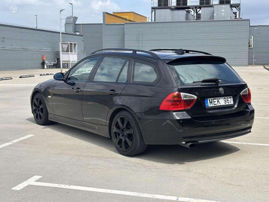 Melns BMW 320 2007 Viļņa, ar dzinēja tilpumu 2.00 L un nobraukumu 316 tūkst. km par 3500 €, foto 7 vietnē AUTOMOTO.COM.LV