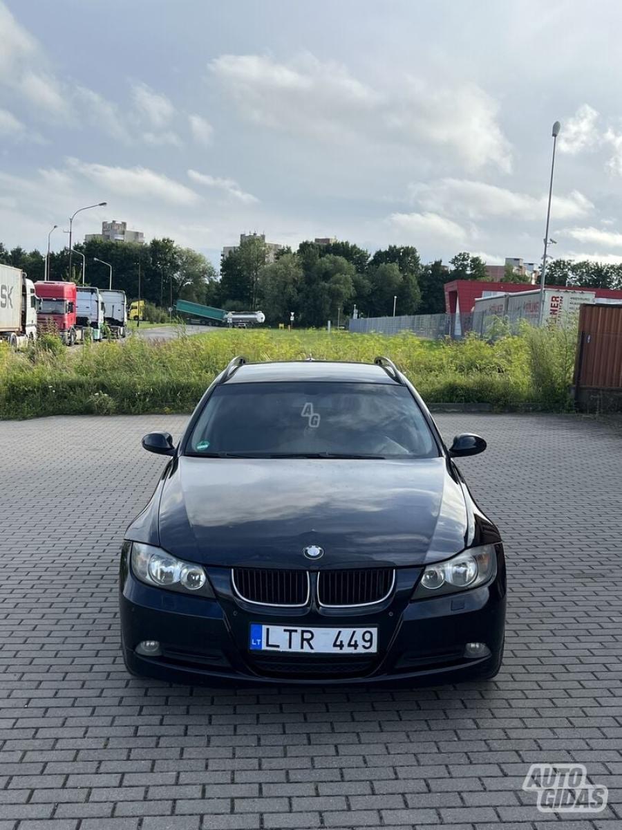 Melns BMW 320 2007 Klaipėda, ar dzinēja tilpumu 2.00 L un nobraukumu 400 tūkst. km par 2650 €, foto 3 vietnē AUTOMOTO.COM.LV