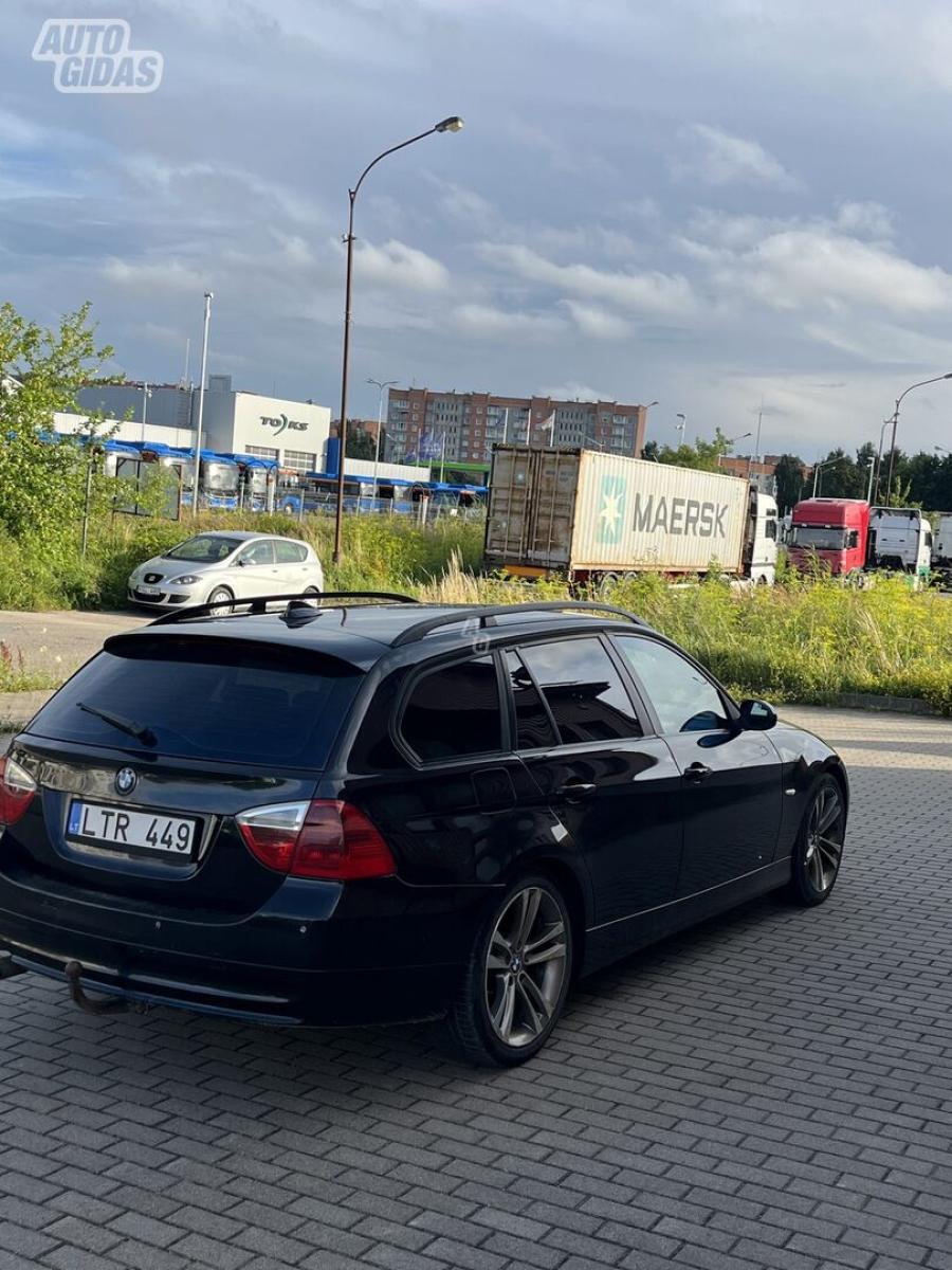 Melns BMW 320 2007 Klaipėda, ar dzinēja tilpumu 2.00 L un nobraukumu 400 tūkst. km par 2650 €, foto 7 vietnē AUTOMOTO.COM.LV