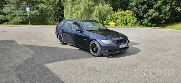 Black BMW 320 2007 in Riga, with an engine capacity of 2.00 L and mileage of 389 thousand km for 2990 €, photo 7 on AUTOMOTO.COM.LV