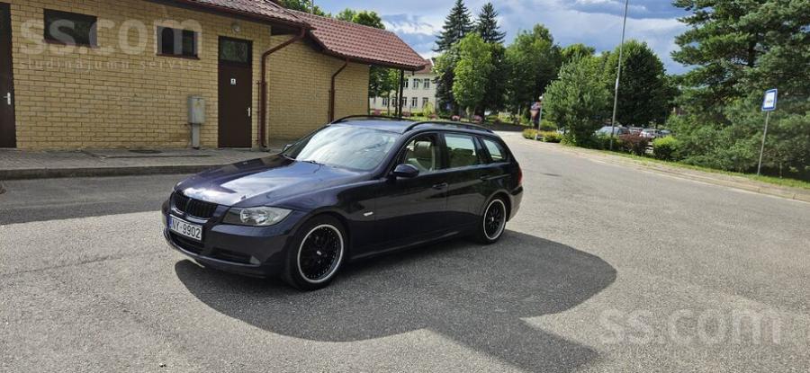Black BMW 320 2007 in Riga, with an engine capacity of 2.00 L and mileage of 389 thousand km for 2990 €, photo 7 on AUTOMOTO.COM.LV