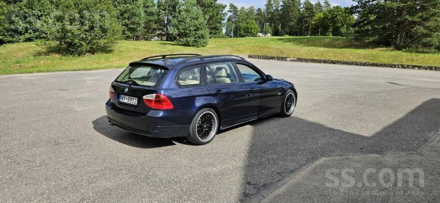 Black BMW 320 2007 in Riga, with an engine capacity of 2.00 L and mileage of 389 thousand km for 2990 €, photo 9 on AUTOMOTO.COM.LV