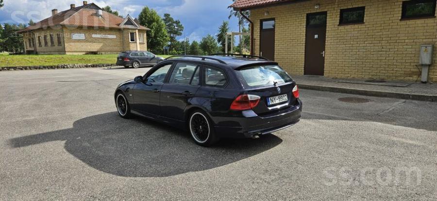 Black BMW 320 2007 in Riga, with an engine capacity of 2.00 L and mileage of 389 thousand km for 2990 €, photo 11 on AUTOMOTO.COM.LV