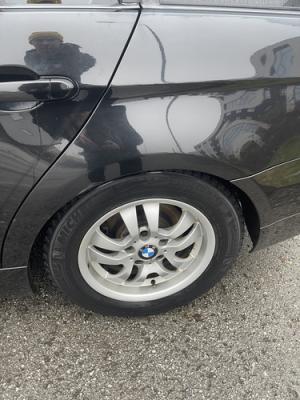 Melns BMW 320 2007 Tallina, ar dzinēja tilpumu 2.00 L un nobraukumu 274 tūkst. km par 2000 €, foto 5 vietnē AUTOMOTO.COM.LV