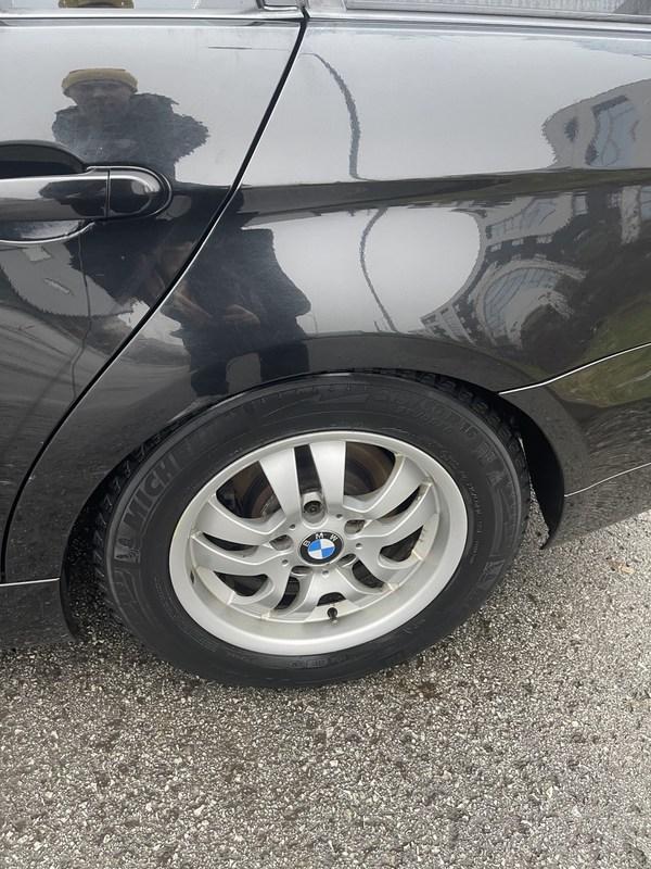 Melns BMW 320 2007 Tallina, ar dzinēja tilpumu 2.00 L un nobraukumu 274 tūkst. km par 2000 €, foto 8 vietnē AUTOMOTO.COM.LV
