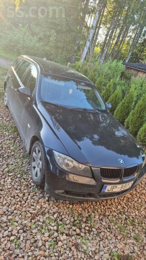 Melns BMW 320 2007 Jelgava, ar dzinēja tilpumu 2.00 L un nobraukumu 0 tūkst. km par 2850 €, foto  vietnē AUTOMOTO.COM.LV