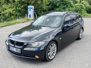 Melns BMW 320 2007 Viļņa, ar dzinēja tilpumu 2.00 L un nobraukumu 380 tūkst. km par 2500 €, foto  vietnē AUTOMOTO.COM.LV