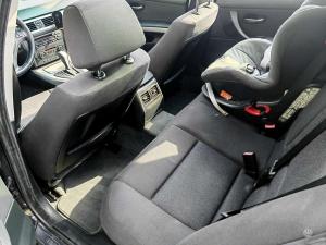 Black BMW 320 2007 in Vilnius, with an engine capacity of 2.00 L and mileage of 380 thousand km for 2500 €, photo 14 on AUTOMOTO.COM.LV
