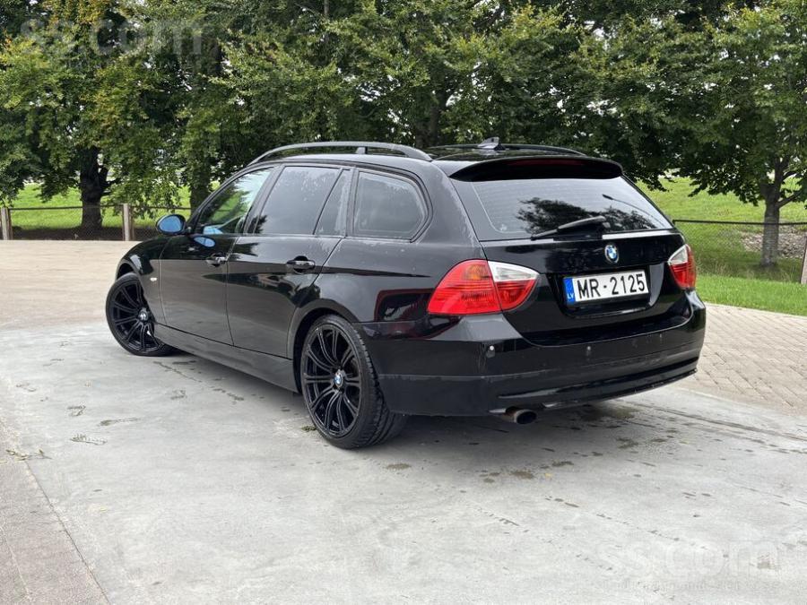 Black BMW 320 2007 in Jelgava, with an engine capacity of 2.00 L and mileage of 315 thousand km for 3490 €, photo 4 on AUTOMOTO.COM.LV