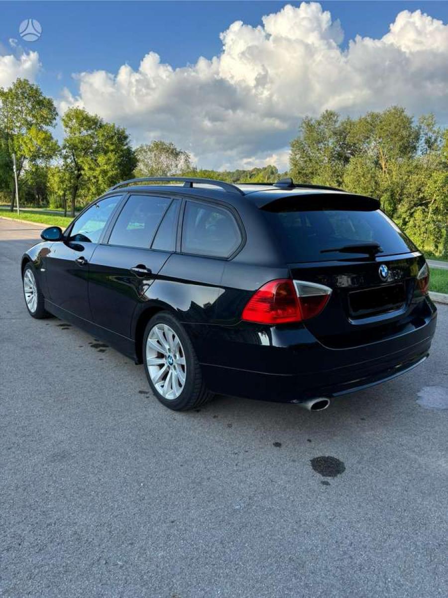 Melns BMW 320 2007 Kauņa, ar dzinēja tilpumu 2.00 L un nobraukumu 417 tūkst. km par 3900 €, foto 5 vietnē AUTOMOTO.COM.LV