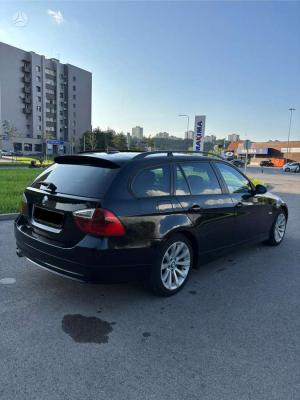 Melns BMW 320 2007 Kauņa, ar dzinēja tilpumu 2.00 L un nobraukumu 417 tūkst. km par 3900 €, foto 6 vietnē AUTOMOTO.COM.LV