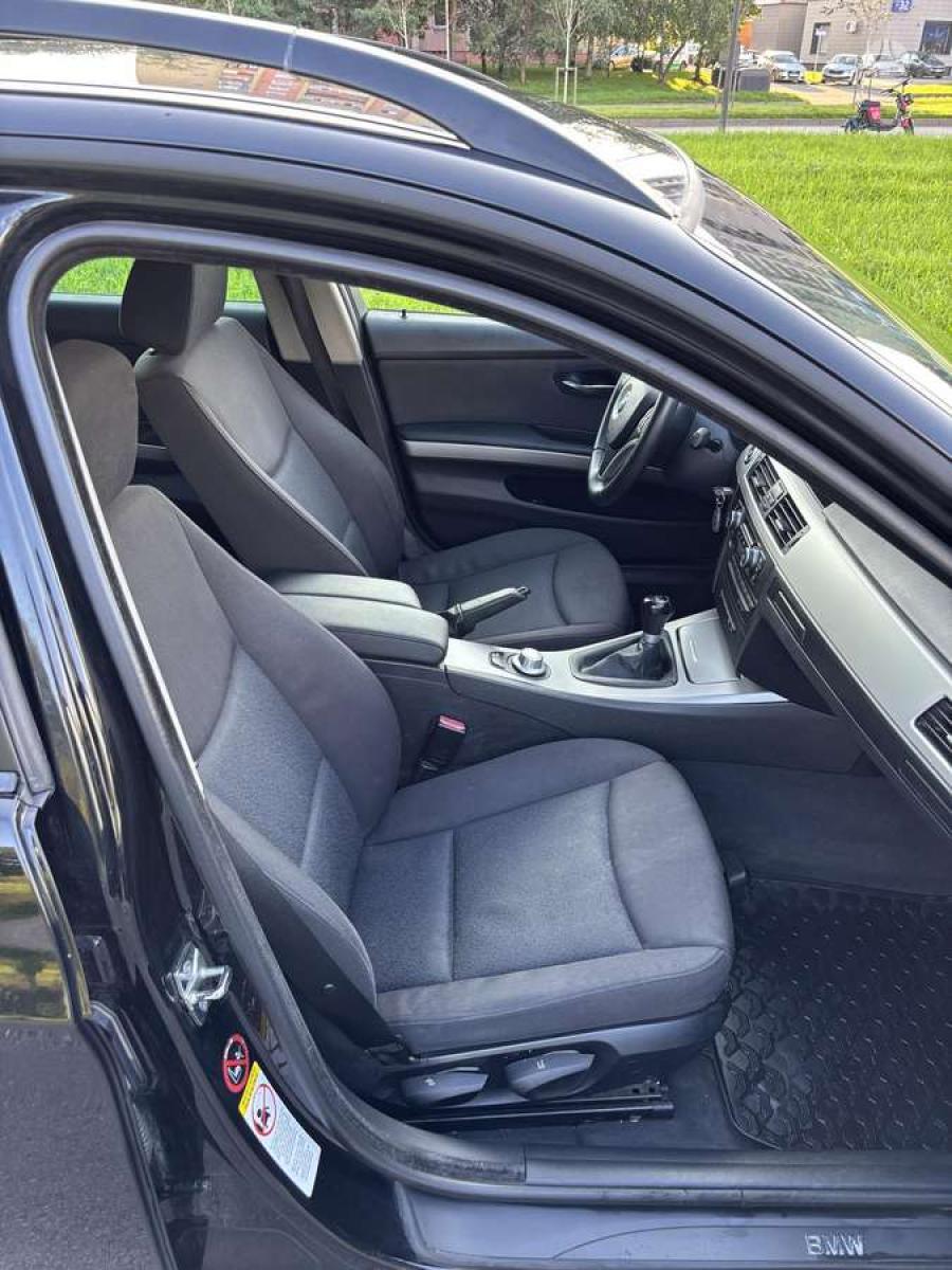Melns BMW 320 2007 Kauņa, ar dzinēja tilpumu 2.00 L un nobraukumu 417 tūkst. km par 3900 €, foto 8 vietnē AUTOMOTO.COM.LV