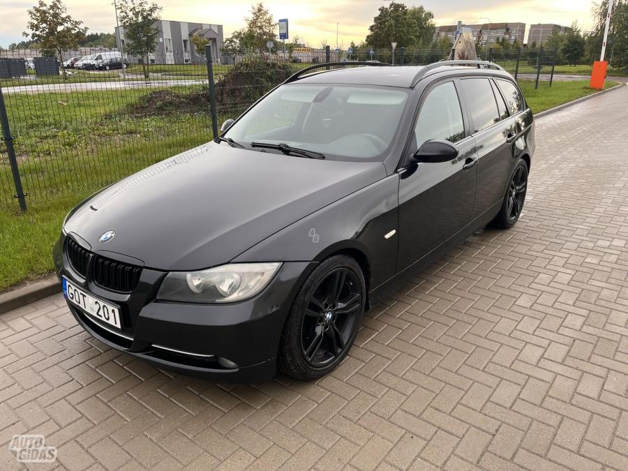 Melns BMW 320 2007 Panevēža, ar dzinēja tilpumu 2.00 L un nobraukumu 400 tūkst. km par 2600 €, foto 1 vietnē AUTOMOTO.COM.LV