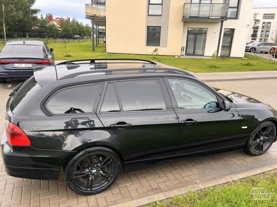 Melns BMW 320 2007 Panevēža, ar dzinēja tilpumu 2.00 L un nobraukumu 400 tūkst. km par 2600 €, foto 7 vietnē AUTOMOTO.COM.LV