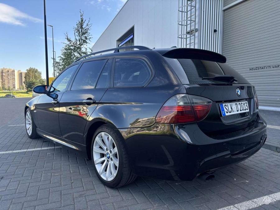Melns BMW 320 2007 Viļņa, ar dzinēja tilpumu 2.00 L un nobraukumu 280 tūkst. km par 4499 €, foto 5 vietnē AUTOMOTO.COM.LV