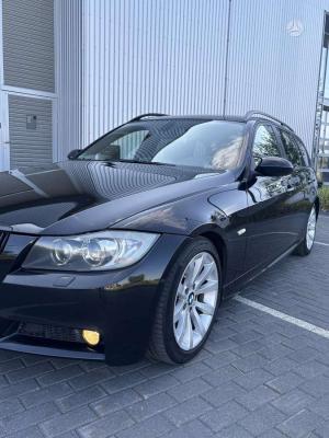 Melns BMW 320 2007 Viļņa, ar dzinēja tilpumu 2.00 L un nobraukumu 280 tūkst. km par 4499 €, foto 12 vietnē AUTOMOTO.COM.LV