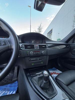 Melns BMW 320 2007 Viļņa, ar dzinēja tilpumu 2.00 L un nobraukumu 280 tūkst. km par 4499 €, foto 17 vietnē AUTOMOTO.COM.LV