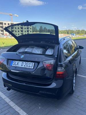 Melns BMW 320 2007 Viļņa, ar dzinēja tilpumu 2.00 L un nobraukumu 280 tūkst. km par 4499 €, foto 21 vietnē AUTOMOTO.COM.LV