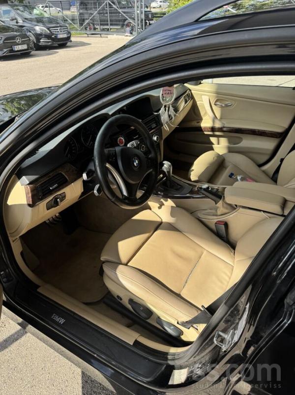 Melns BMW 320 2007 Rīga, ar dzinēja tilpumu 2.00 L un nobraukumu 358 tūkst. km par 3200 €, foto 7 vietnē AUTOMOTO.COM.LV