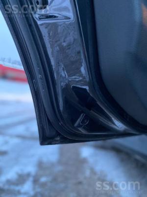 Black BMW 320 2007 in Riga, with an engine capacity of 2.00 L and mileage of 432 thousand km for 3499 €, photo 12 on AUTOMOTO.COM.LV