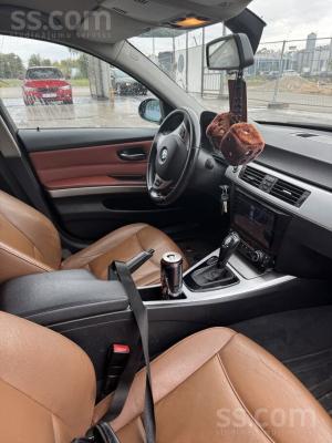 Black BMW 320 2007 in Bauska, with an engine capacity of 2.00 L and mileage of 322 thousand km for 3100 €, photo 8 on AUTOMOTO.COM.LV