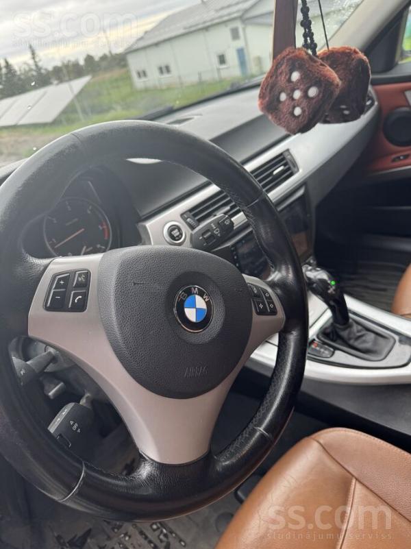 Black BMW 320 2007 in Bauska, with an engine capacity of 2.00 L and mileage of 322 thousand km for 3100 €, photo 10 on AUTOMOTO.COM.LV