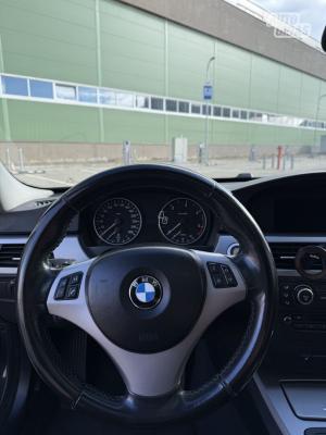 Black BMW 320 2007 in Kaunas, with an engine capacity of 2.00 L and mileage of 364 thousand km for 3900 €, photo 11 on AUTOMOTO.COM.LV