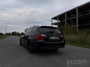 Black BMW 320 2007 in Jelgava, with an engine capacity of 2.00 L and mileage of 255 thousand km for 4000 €, photo 8 on AUTOMOTO.COM.LV