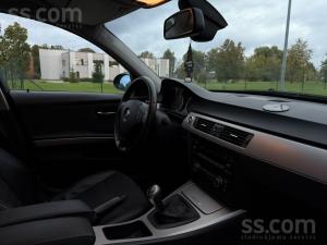 Black BMW 320 2007 in Jelgava, with an engine capacity of 2.00 L and mileage of 255 thousand km for 4000 €, photo 16 on AUTOMOTO.COM.LV