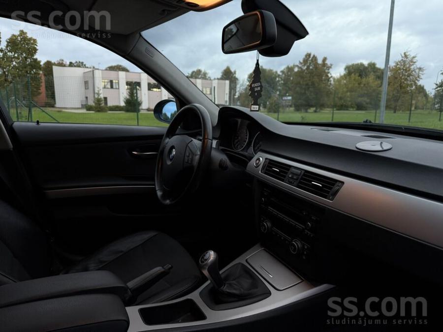 Black BMW 320 2007 in Jelgava, with an engine capacity of 2.00 L and mileage of 255 thousand km for 4000 €, photo 16 on AUTOMOTO.COM.LV