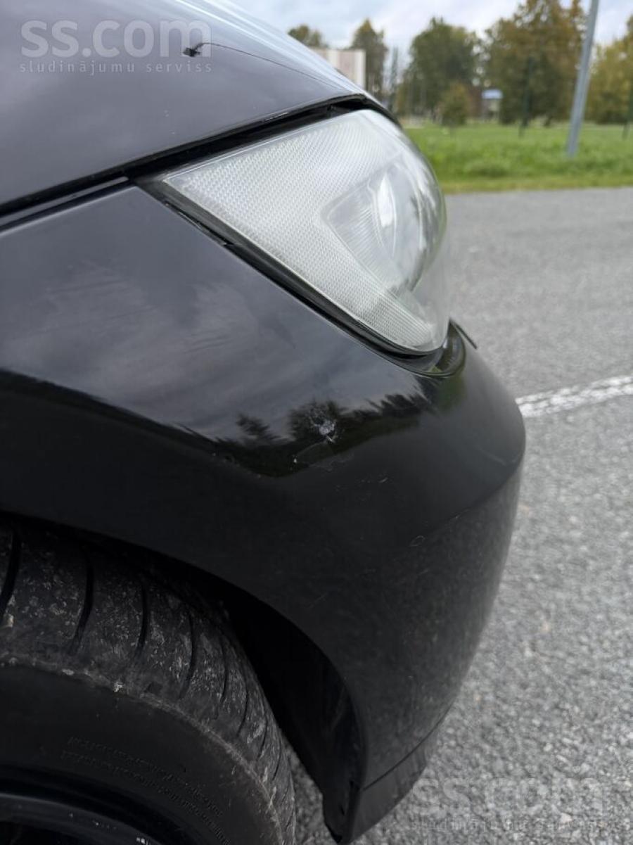 Black BMW 320 2007 in Jelgava, with an engine capacity of 2.00 L and mileage of 255 thousand km for 4000 €, photo 19 on AUTOMOTO.COM.LV