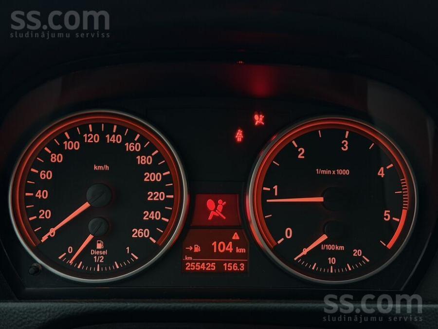 Black BMW 320 2007 in Jelgava, with an engine capacity of 2.00 L and mileage of 255 thousand km for 4000 €, photo 21 on AUTOMOTO.COM.LV