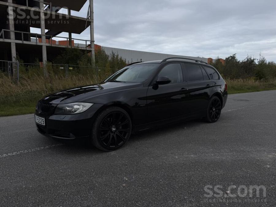 Black BMW 320 2007 in Jelgava, with an engine capacity of 2.00 L and mileage of 255 thousand km for 4000 €, photo 23 on AUTOMOTO.COM.LV