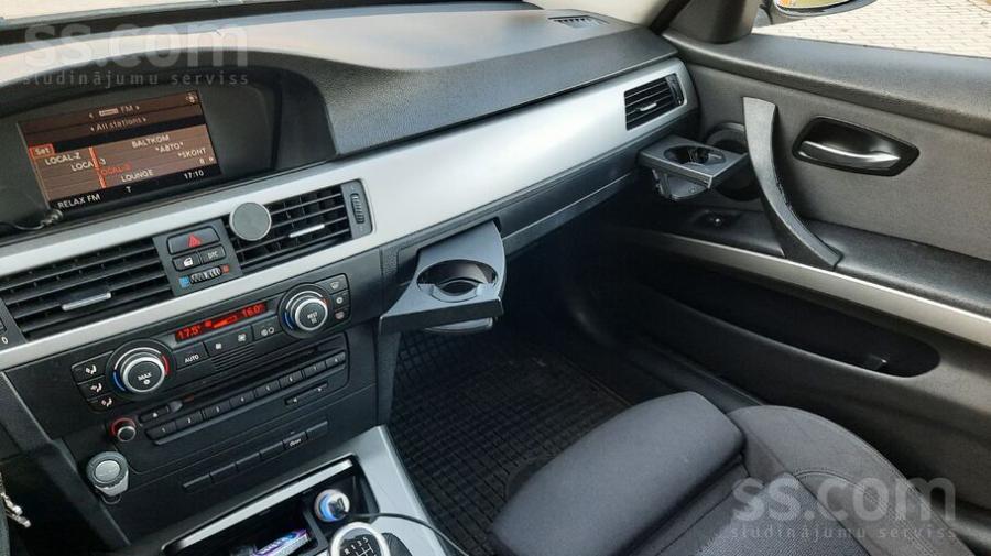 Melns BMW 320 2008 Aizkraukle, ar dzinēja tilpumu 2.00 L un nobraukumu 320 tūkst. km par 3450 €, foto 4 vietnē AUTOMOTO.COM.LV