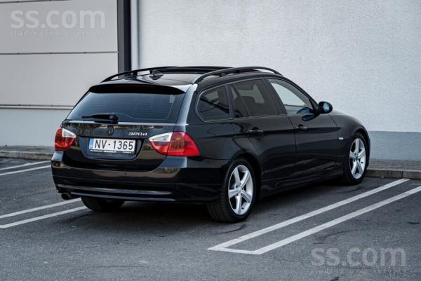 Black BMW 320 2008 in Riga, with an engine capacity of 2.00 L and mileage of 0 thousand km for 4000 €, photo 4 on AUTOMOTO.COM.LV