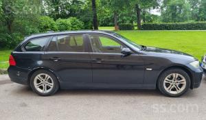 Black BMW 320 2008 in Riga, with an engine capacity of 2.00 L and mileage of 480 thousand km for 2800 €, photo 4 on AUTOMOTO.COM.LV