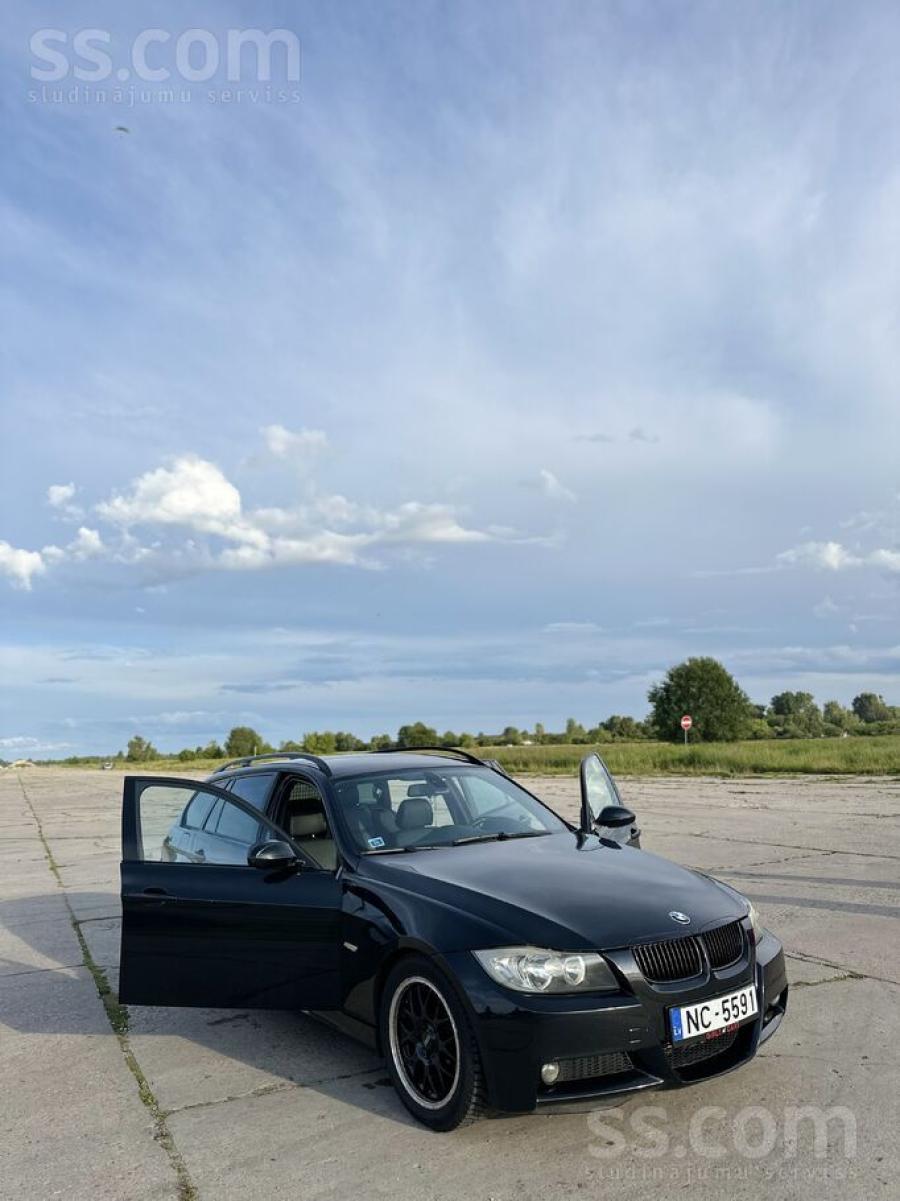 Black BMW 320 2008 in Riga, with an engine capacity of 2.00 L and mileage of 308 thousand km for 2950 €, photo 1 on AUTOMOTO.COM.LV