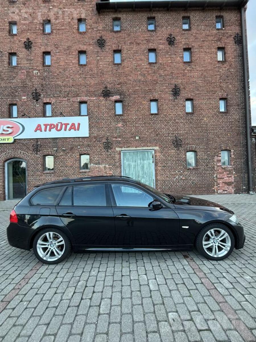 Black BMW 320 2008 in Liepaja, with an engine capacity of 2.00 L and mileage of 309 thousand km for 6100 €, photo 3 on AUTOMOTO.COM.LV
