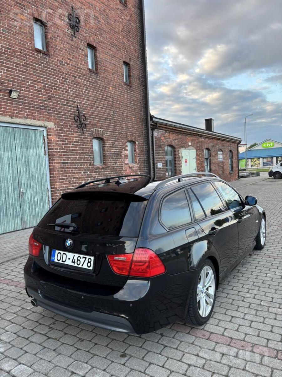 Black BMW 320 2008 in Liepaja, with an engine capacity of 2.00 L and mileage of 309 thousand km for 6100 €, photo 4 on AUTOMOTO.COM.LV