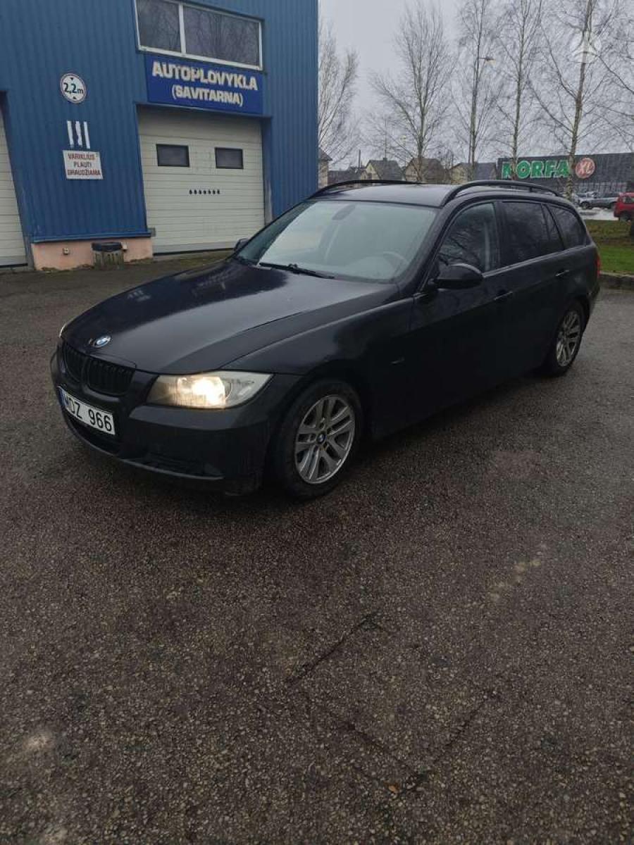Melns BMW 320 2008 Radviliškis, ar dzinēja tilpumu 2.00 L un nobraukumu 309 tūkst. km par 2100 €, foto 1 vietnē AUTOMOTO.COM.LV