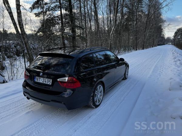 Black BMW 320 2008 in Liepaja, with an engine capacity of 2.00 L and mileage of 384 thousand km for 4395 €, photo 5 on AUTOMOTO.COM.LV