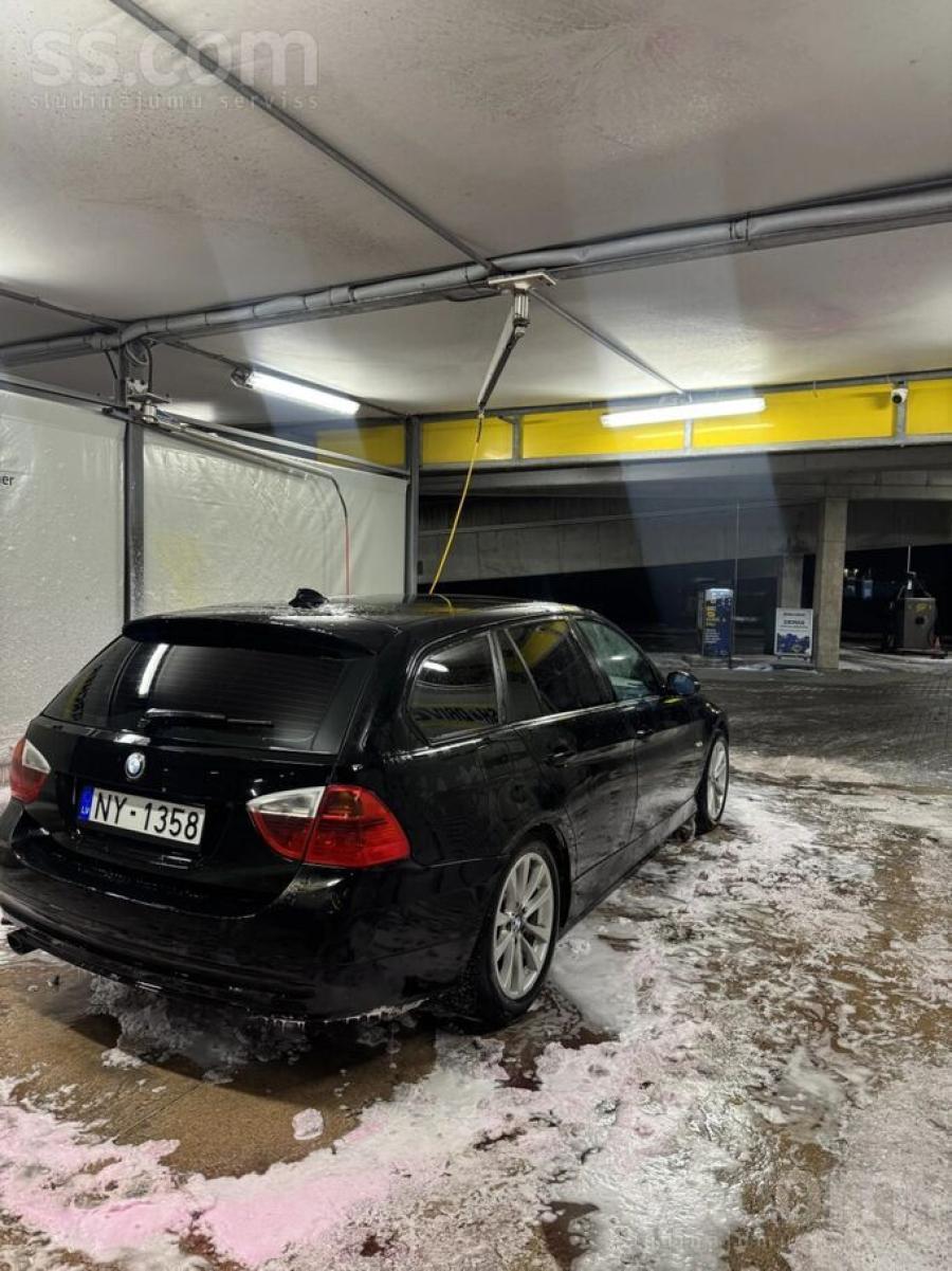 Melns BMW 320 2008 Rīga, ar dzinēja tilpumu 2.00 L un nobraukumu 312 tūkst. km par 3700 €, foto 3 vietnē AUTOMOTO.COM.LV