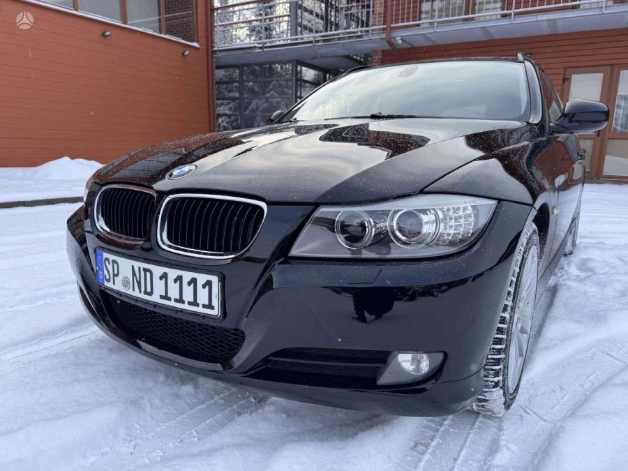 Black BMW 320 2008 in Marijampole, with an engine capacity of 2.00 L and mileage of 315 thousand km for 3950 €, photo 1 on AUTOMOTO.COM.LV