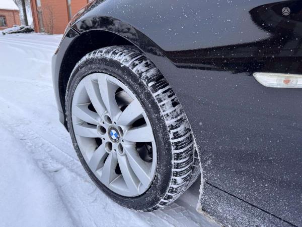 Black BMW 320 2008 in Marijampole, with an engine capacity of 2.00 L and mileage of 315 thousand km for 3950 €, photo 8 on AUTOMOTO.COM.LV