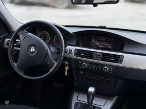 Black BMW 320 2008 in Vilnius, with an engine capacity of 2.00 L and mileage of 246 thousand km for 3400 €, photo 15 on AUTOMOTO.COM.LV