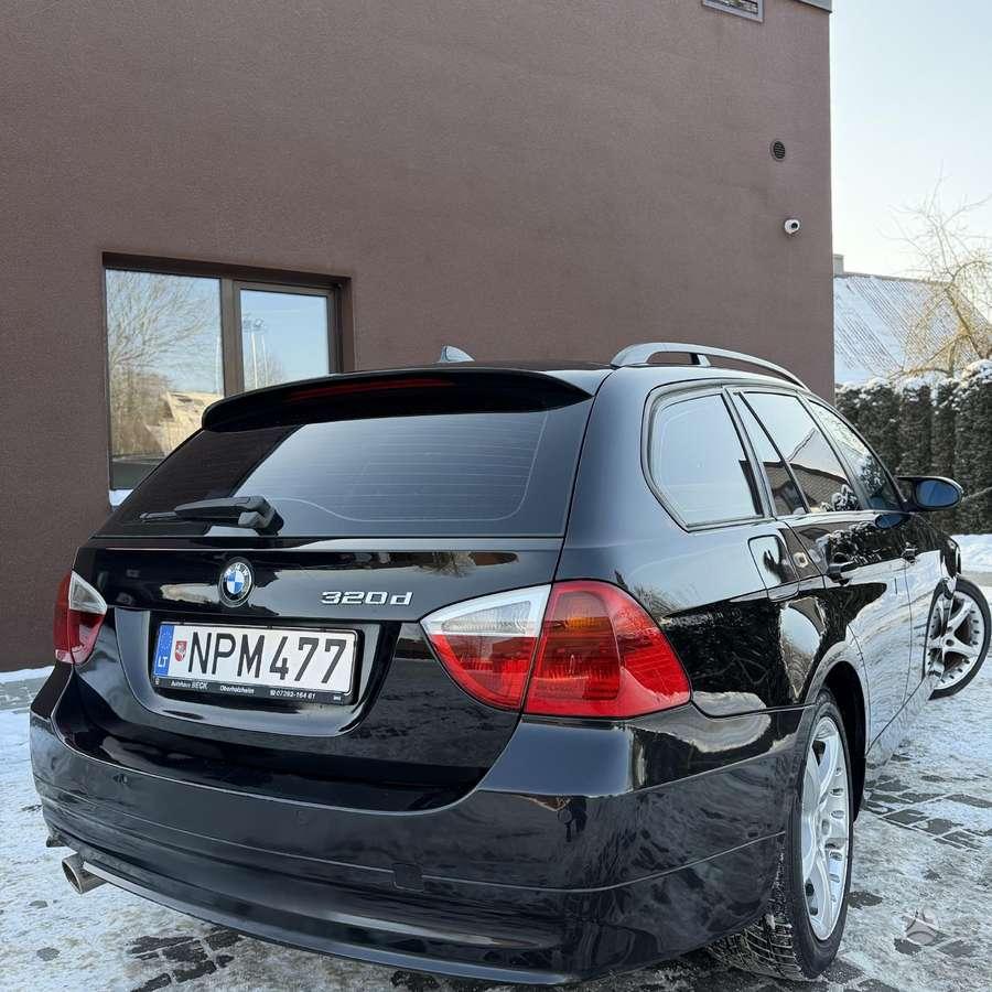 Black BMW 320 2008 in Kaisiadorys, with an engine capacity of 2.00 L and mileage of 360 thousand km for 2950 €, photo 19 on AUTOMOTO.COM.LV
