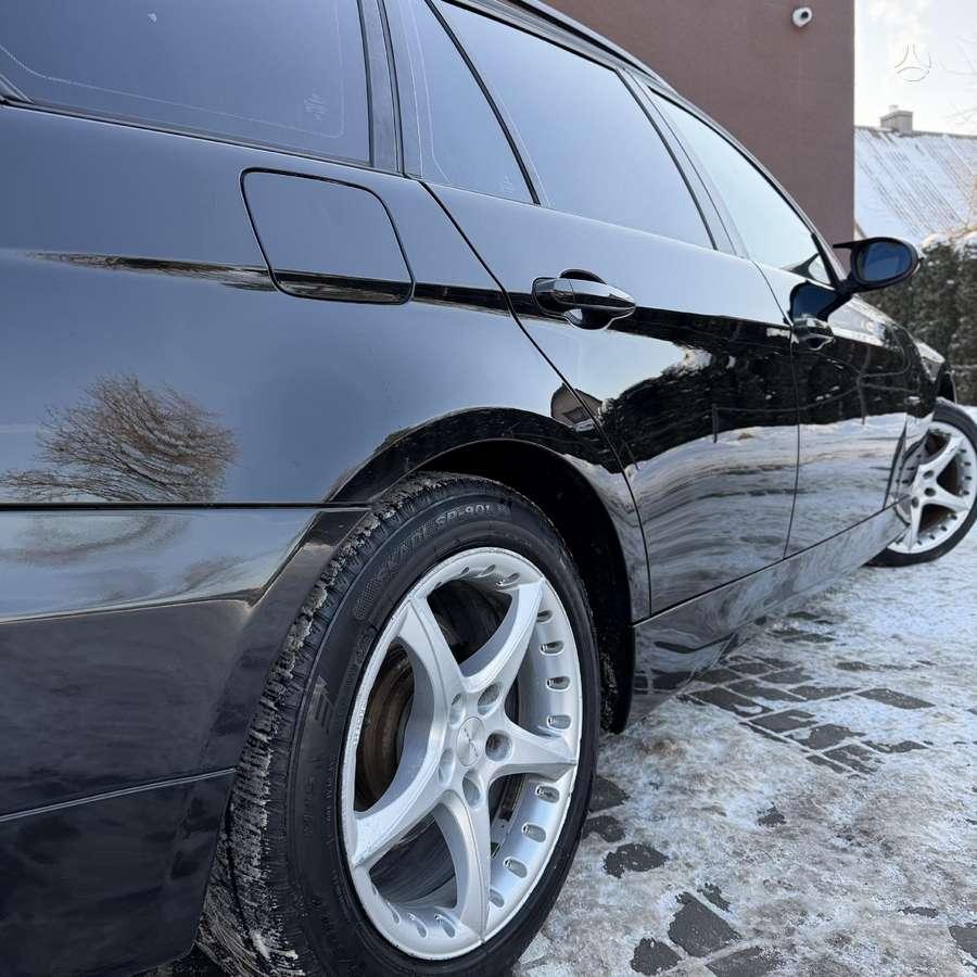 Black BMW 320 2008 in Kaisiadorys, with an engine capacity of 2.00 L and mileage of 360 thousand km for 2950 €, photo 20 on AUTOMOTO.COM.LV